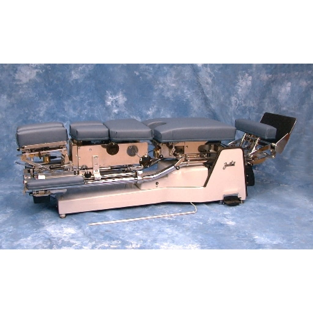 440-Zenith® THOMPSON Adjusting Table | Foundational Williams